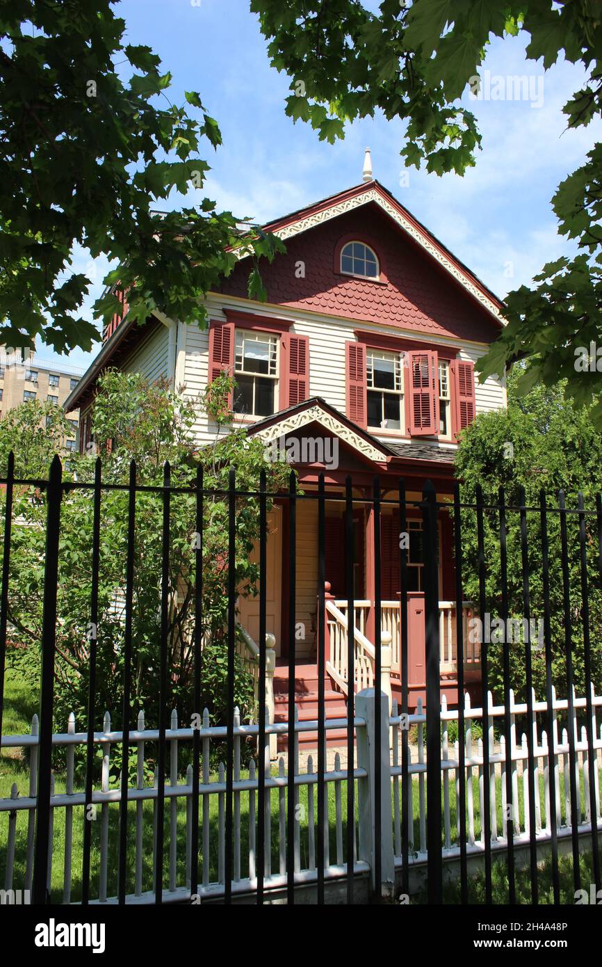 Lewis latimer house hi-res stock photography and images - Alamy