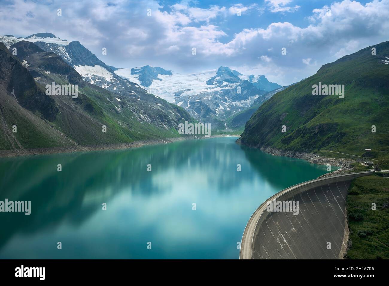 Austria kaprun alpine reservoir mooserboden hi-res stock photography ...