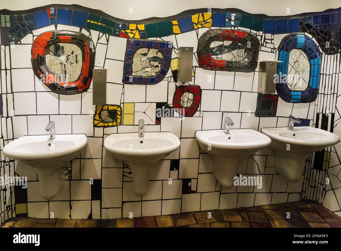 Hundertwasser art hi-res stock photography and images - Alamy