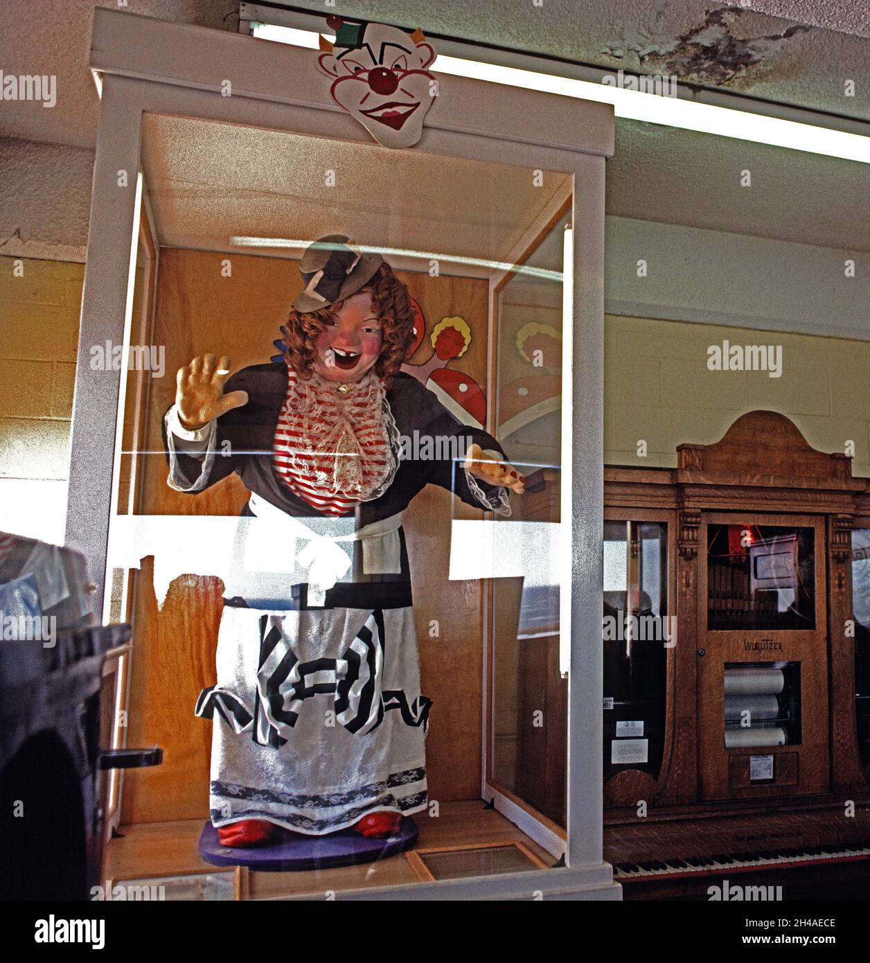 Laughing Sal in the Museum Mechanic in the Cliff House, San Francisco ...