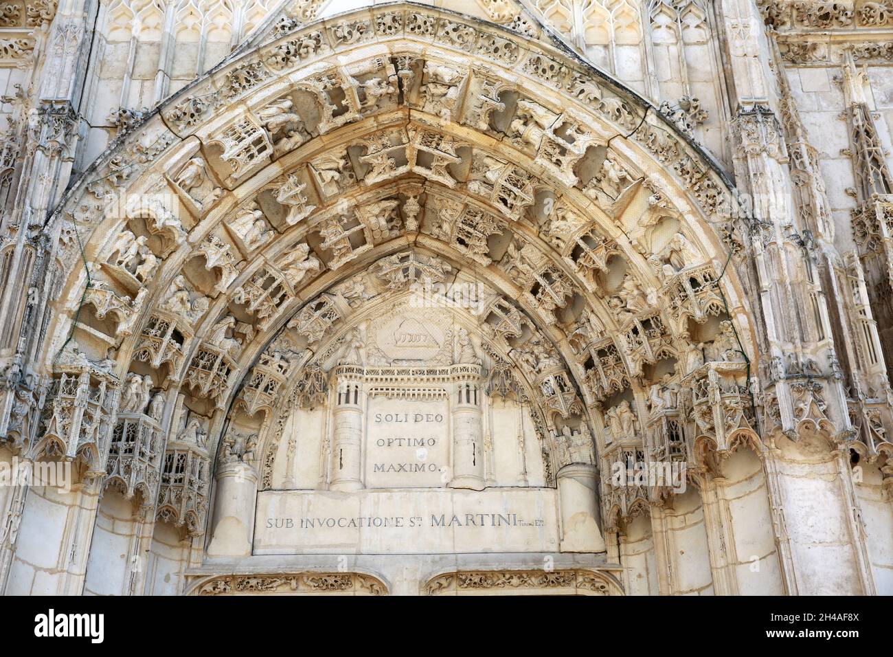 Church saint martin portal hi-res stock photography and images - Alamy