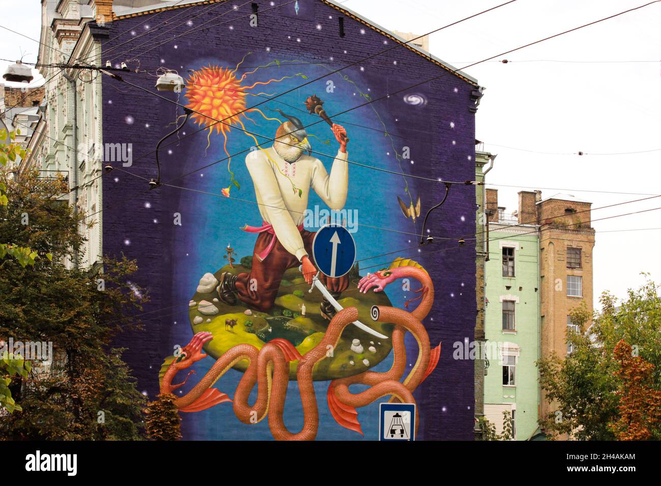 Illustrated large mural building in city Stock Photo - Alamy