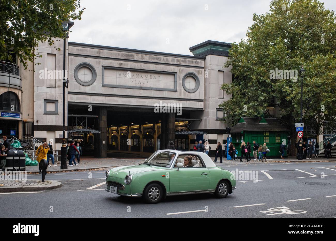 Embankment place london hi-res stock photography and images - Alamy