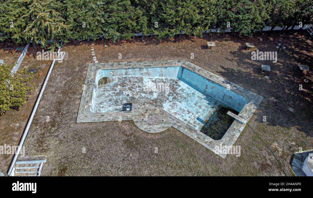 Aerial shot of an old dirty swimming pool Stock Photo - Alamy