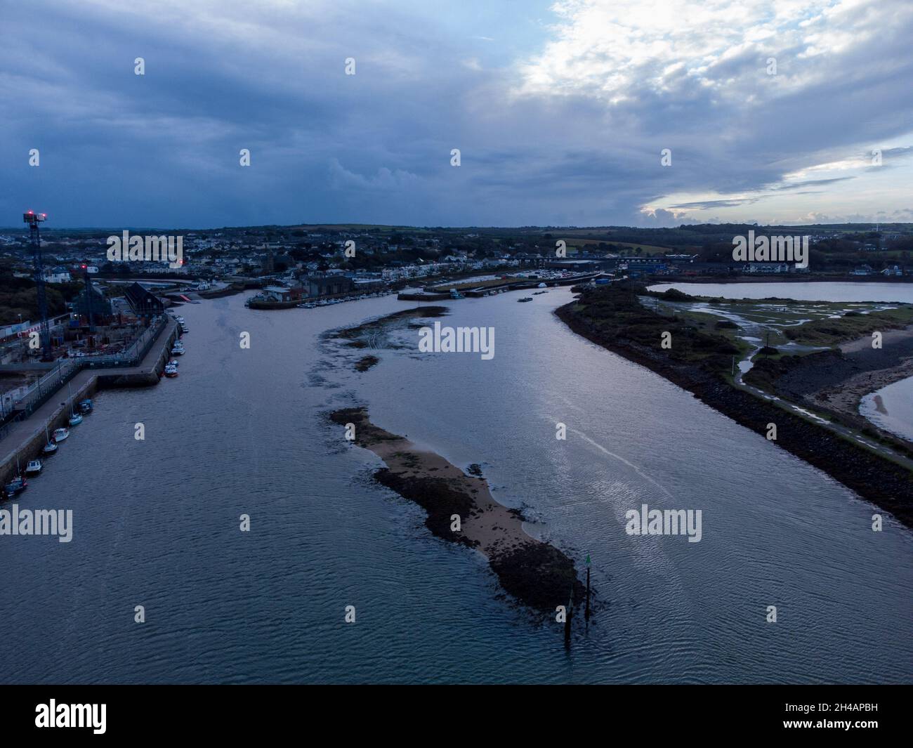 Cornwall hayle estuary hi-res stock photography and images - Alamy