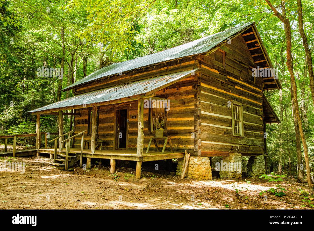 Savannah House, The Foxfire Museum & Heritage Center, Mountain City ...