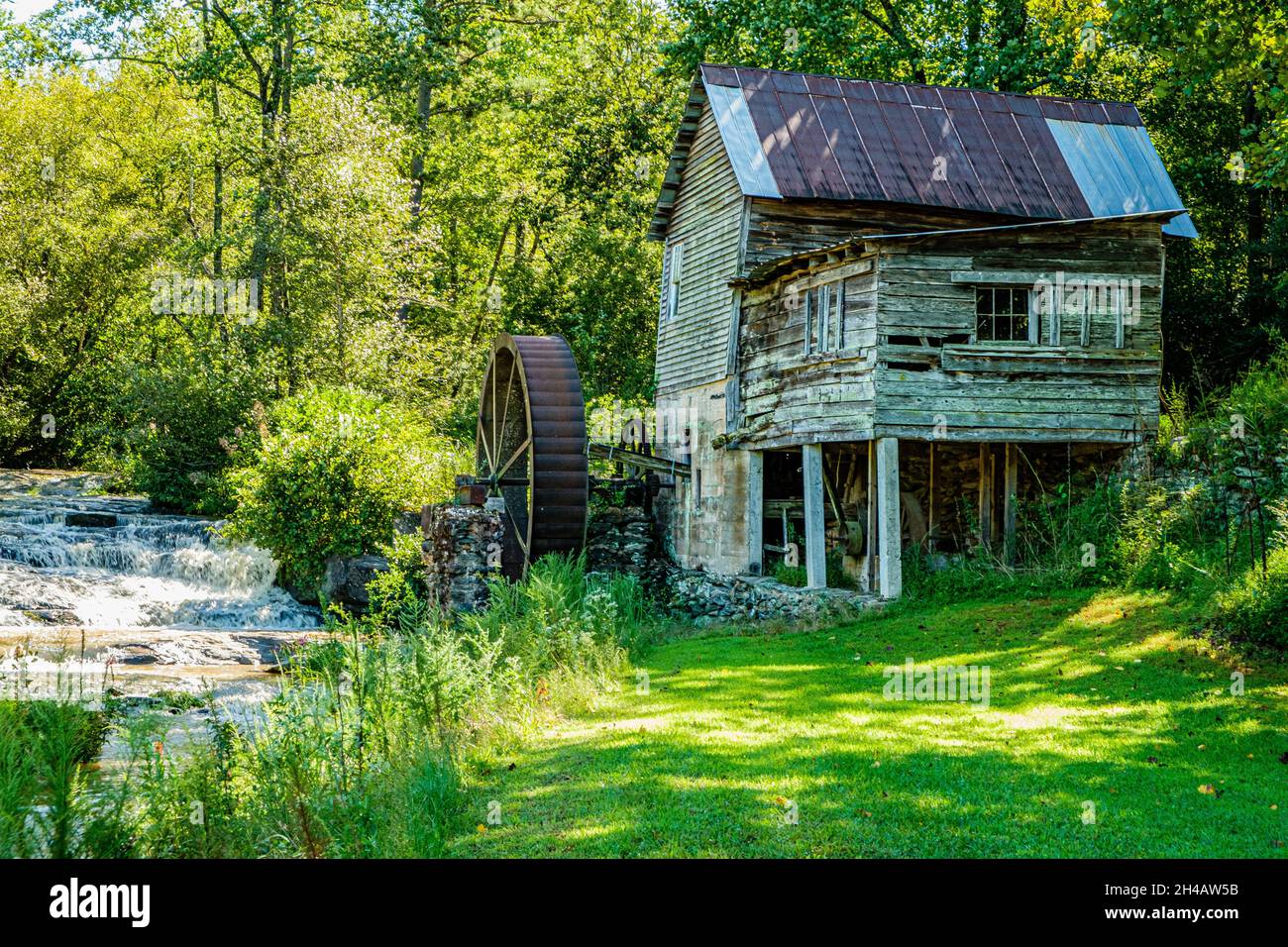 Bank of mount airy hi-res stock photography and images - Alamy