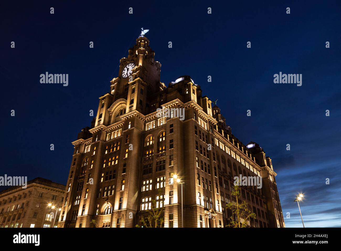 Liver buildings clock face hi-res stock photography and images - Alamy