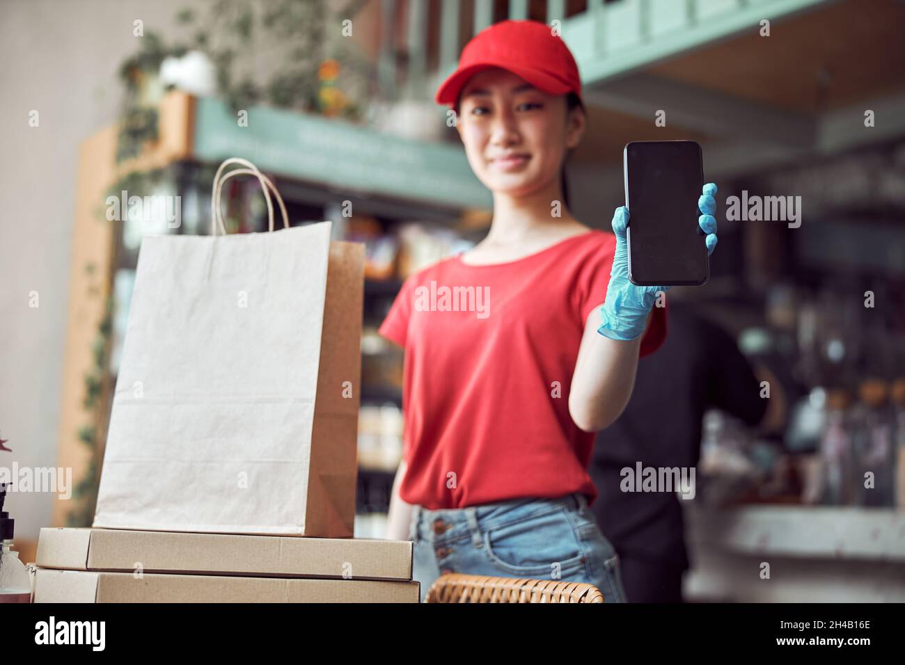 Online food orders hi-res stock photography and images - Alamy