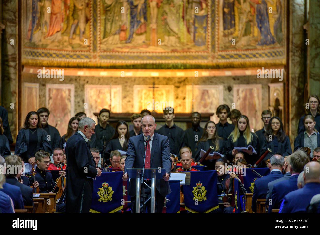 Lieutenant colonel simon haw mbe hi-res stock photography and images ...