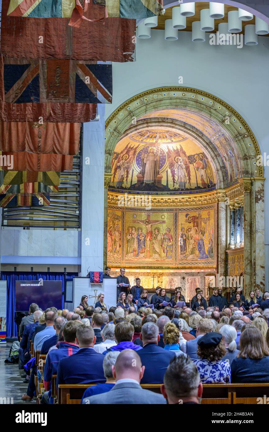 Lieutenant colonel simon haw mbe hi-res stock photography and images ...