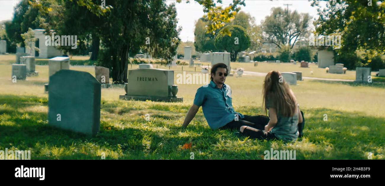 IDA RED, from left: Josh Hartnett, Sofia Hublitz, 2021. © Saban Films ...