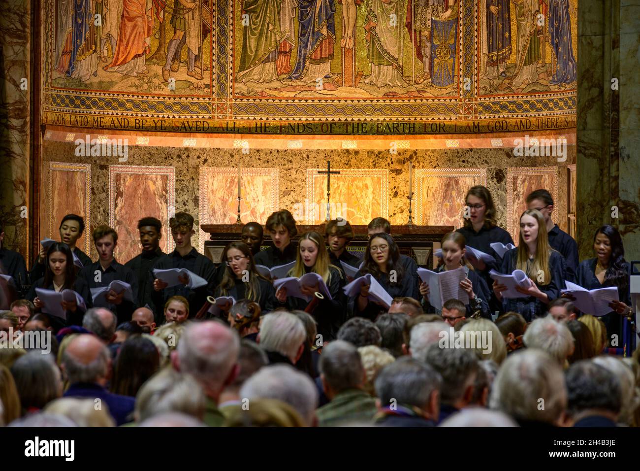 Lieutenant colonel simon haw mbe hi-res stock photography and images ...
