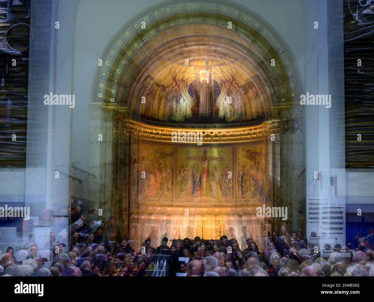 Lieutenant colonel simon haw mbe hi-res stock photography and images ...