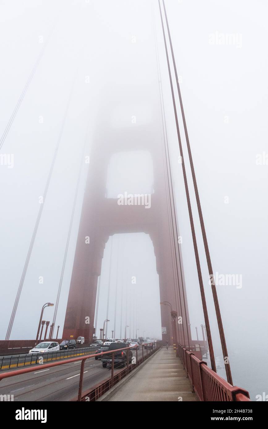 Golden gate bridge clouds hi-res stock photography and images - Alamy