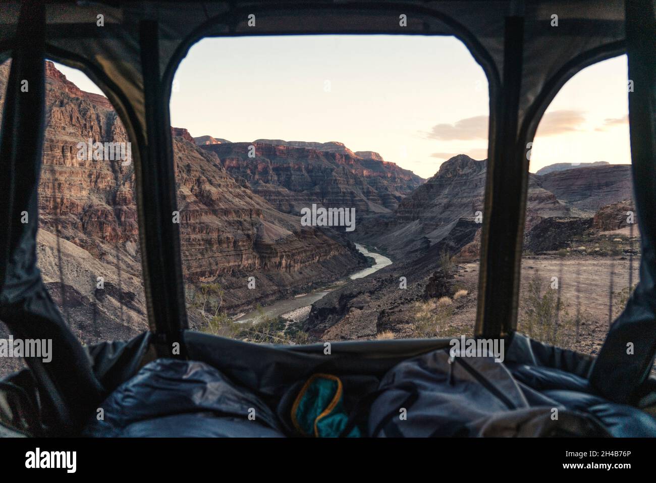 Rooftop tent hi-res stock photography and images - Alamy