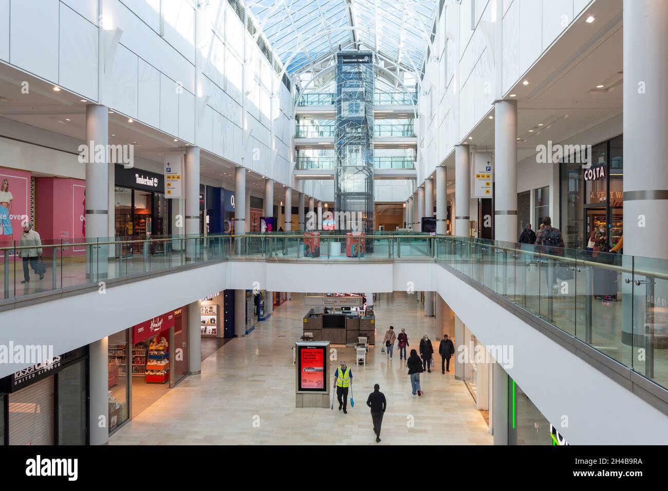 Interior of Highcross Shopping Centre, High Street, City of Leicester ...