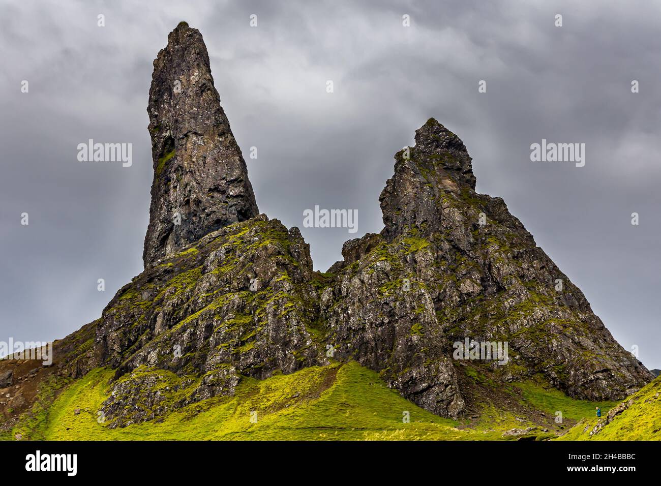 Dramatic stormy skies, sunbeams and mountain scenery at Storr, Isle of ...