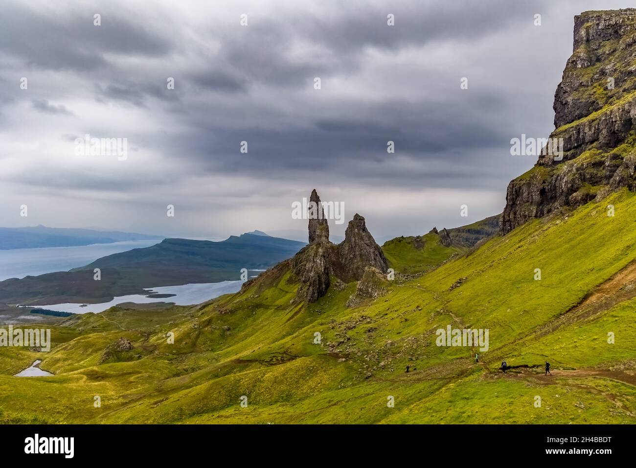 Dramatic stormy skies, sunbeams and mountain scenery at Storr, Isle of ...