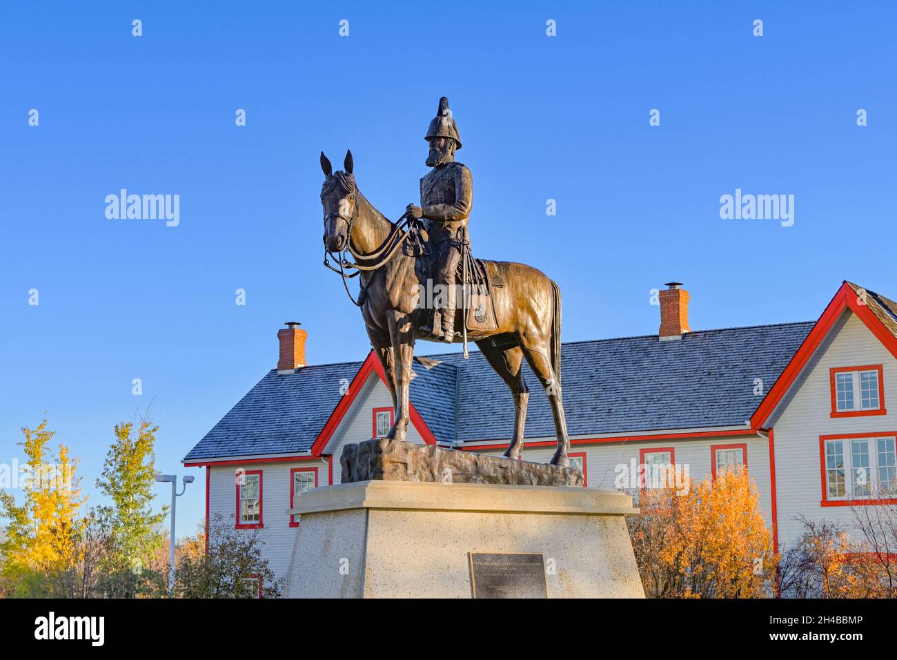Colonel macleod statue hi-res stock photography and images - Alamy