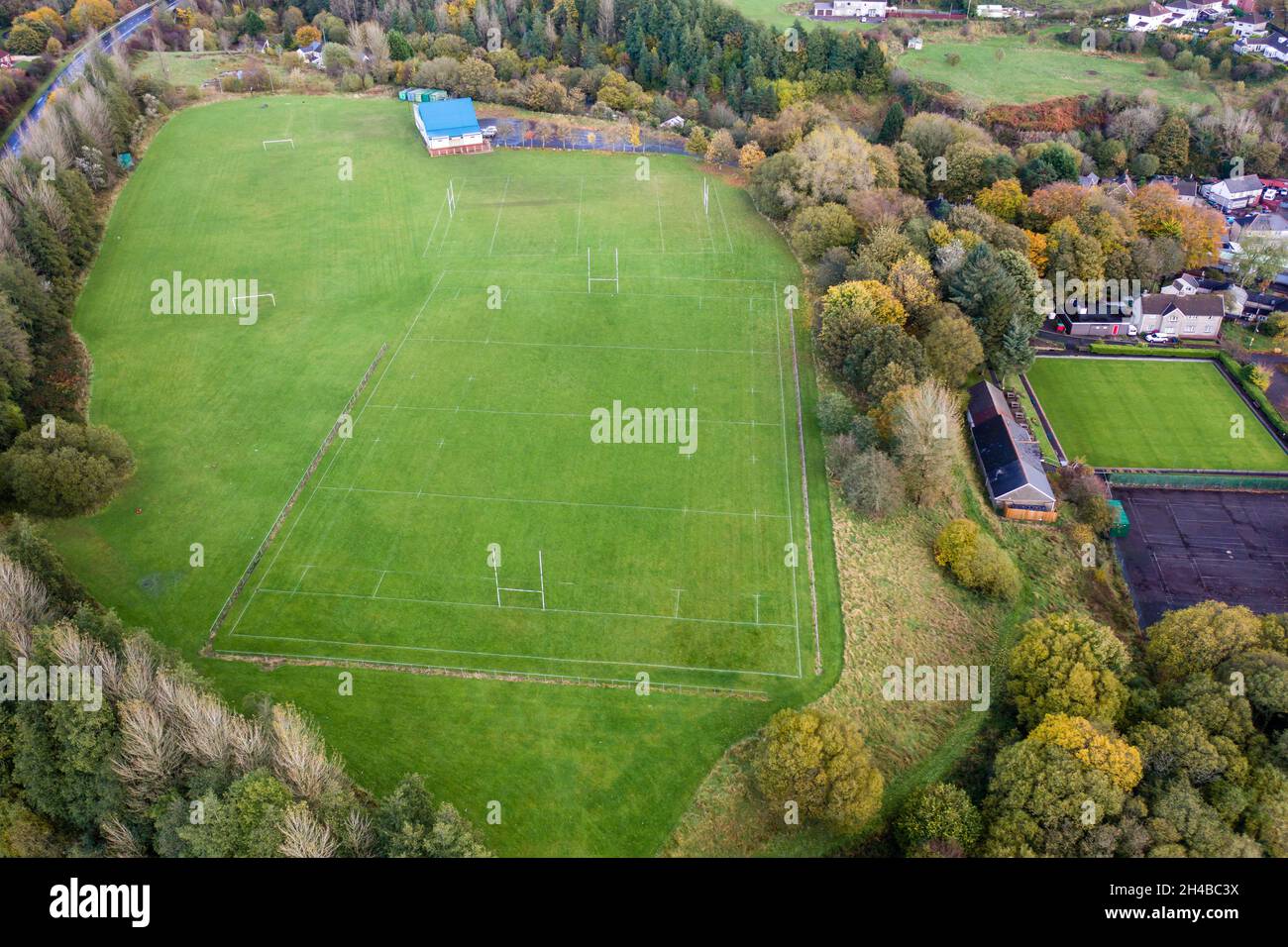 Rugby pitch in park hi-res stock photography and images - Alamy