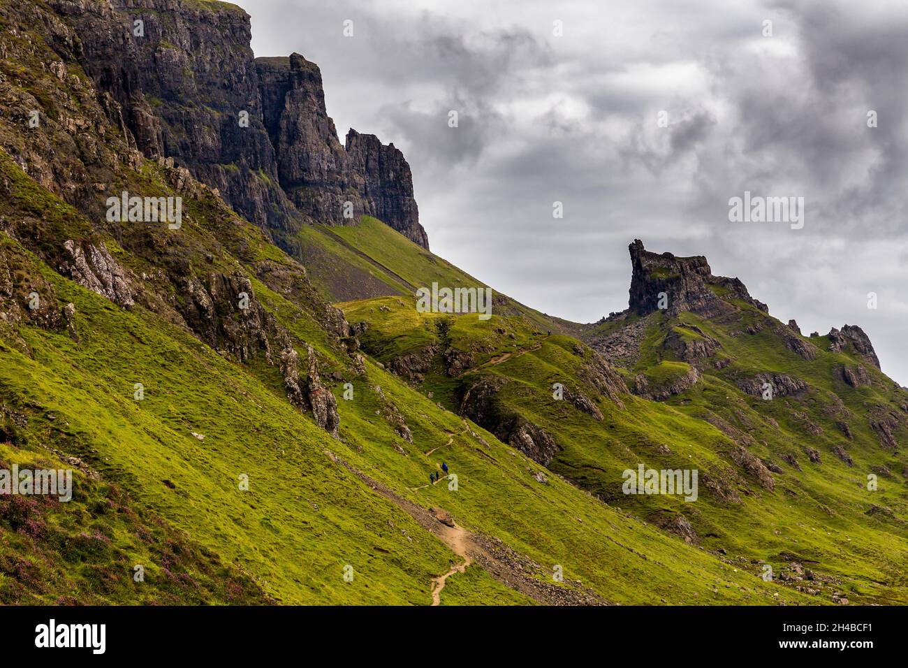 Moody skies and dramatic scenery at Quiraing, Isle of Skye, Scotland ...
