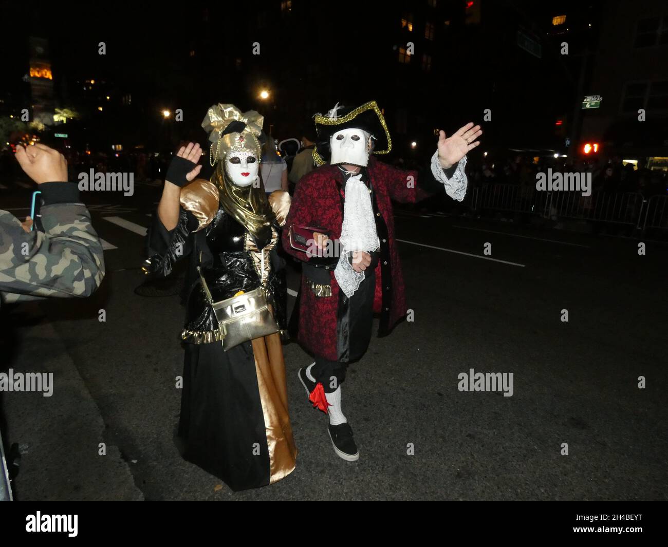 New York, USA. 1st Nov, 2021. (NEW) Post-CoVid Halloween Masquerade ...