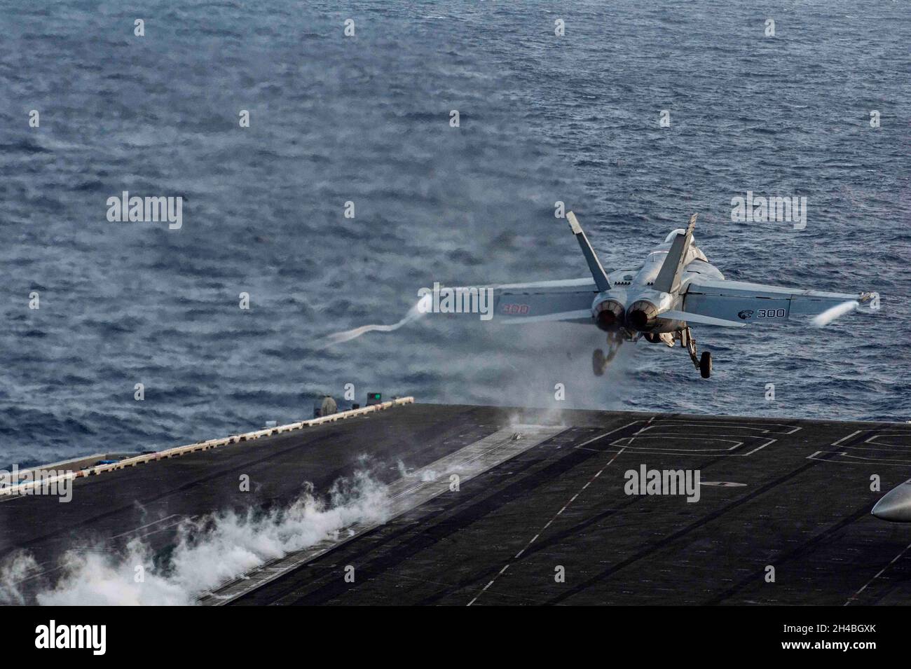 Uscentcomp hi-res stock photography and images - Alamy