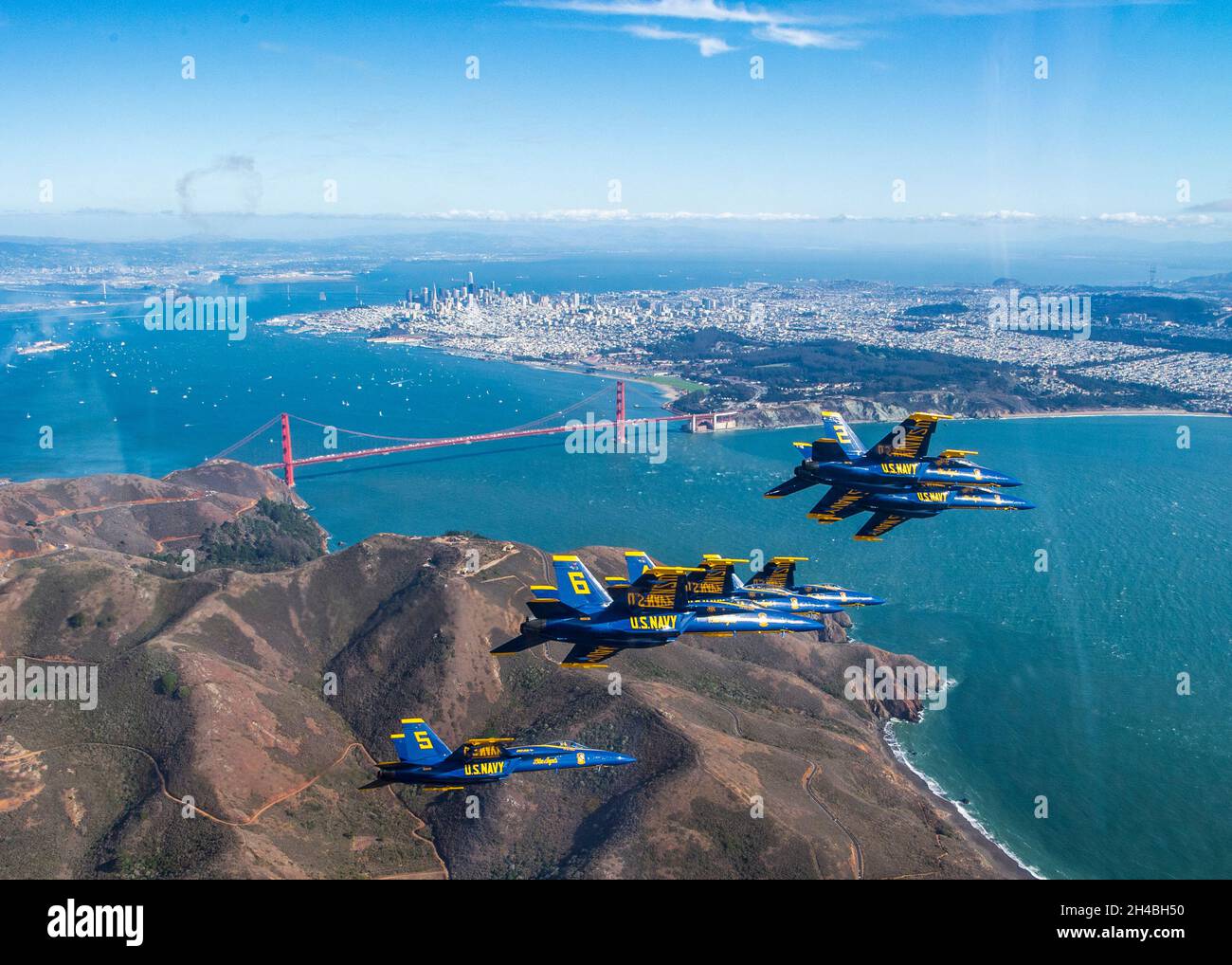 (U.S. Navy photo by Mass Communication Specialist 1st Class Bobby ...