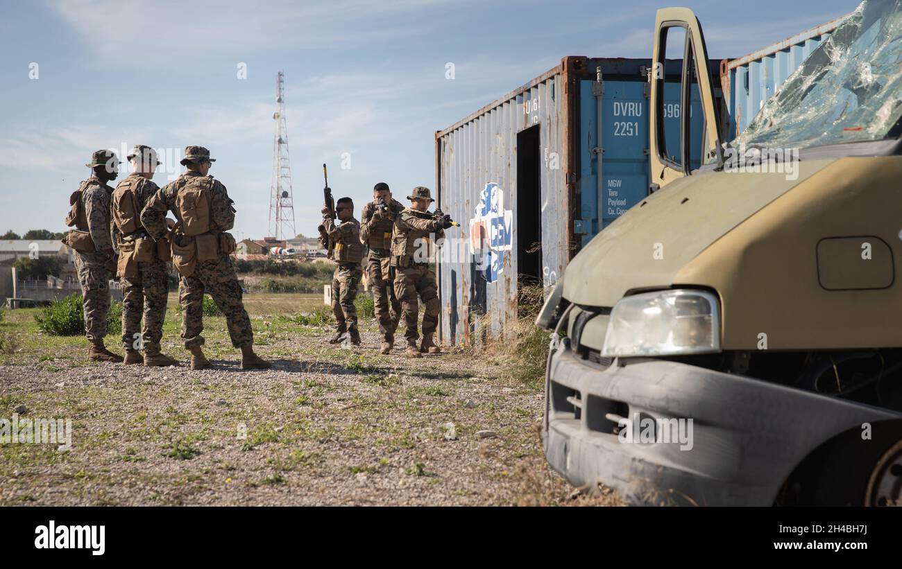 U.S. Marines with 2d Marine Division (2d MARDIV) and French ...