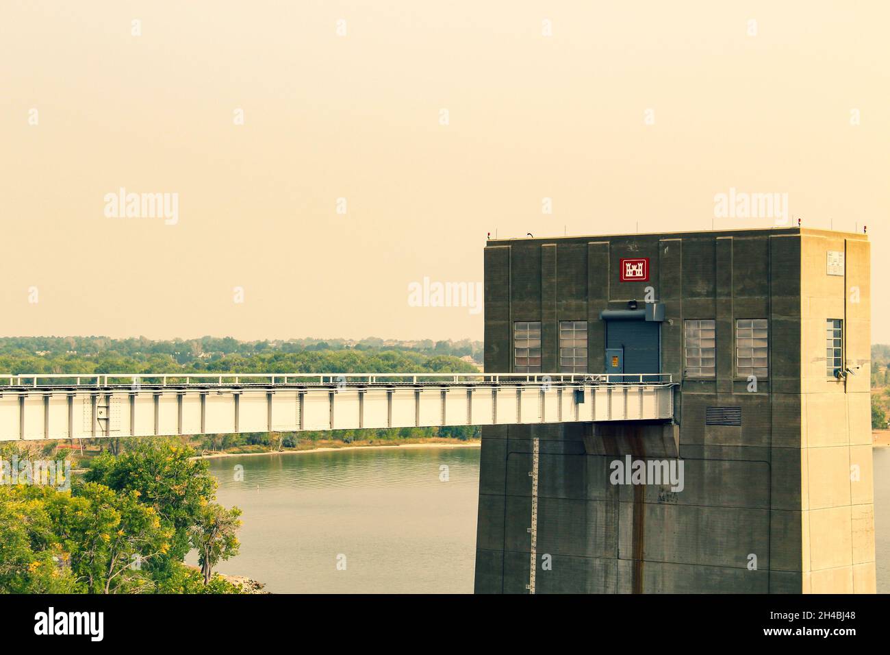 Building at the reservoir hi-res stock photography and images - Alamy