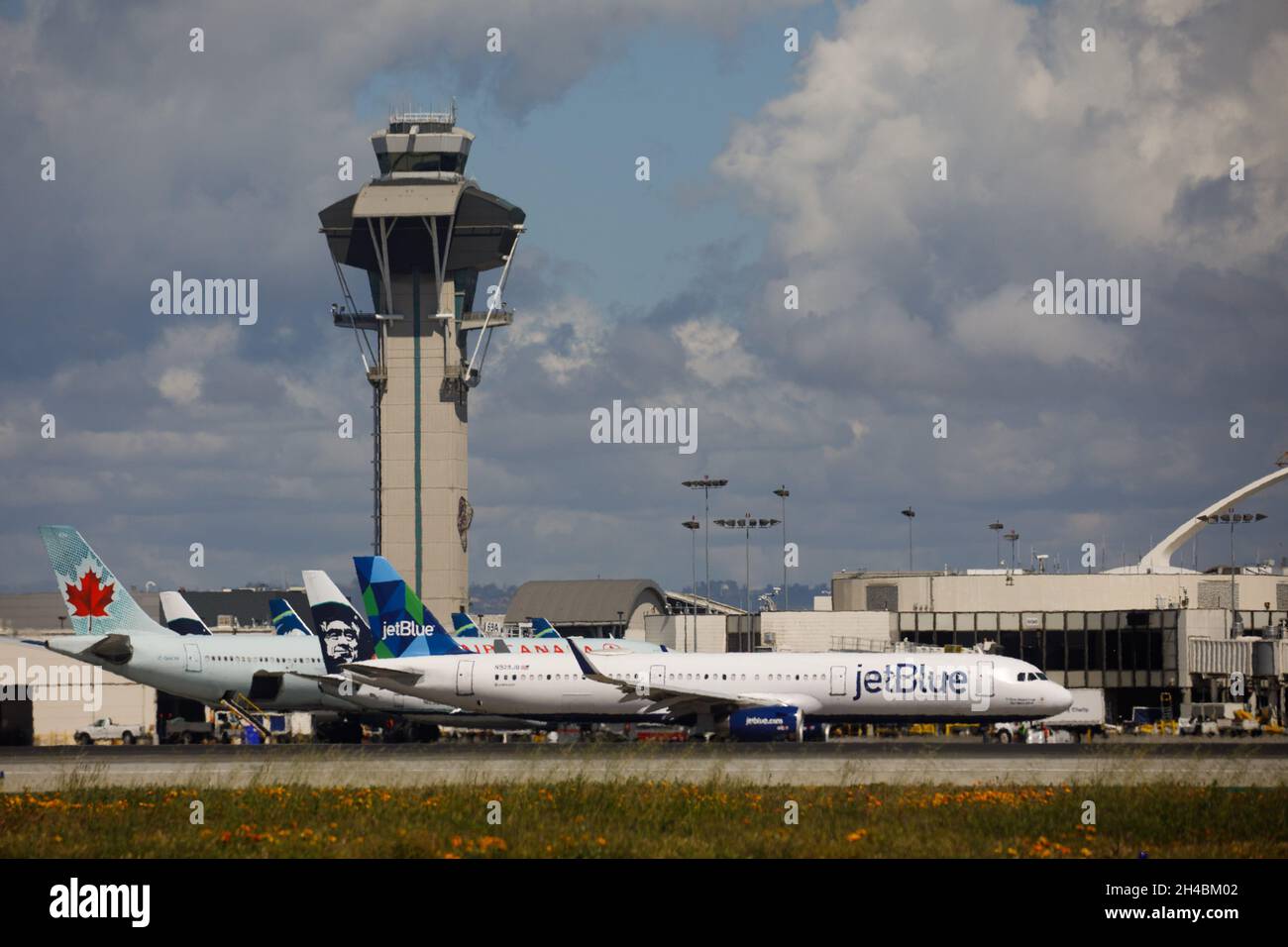 Lax air traffic control tower hi-res stock photography and images - Alamy