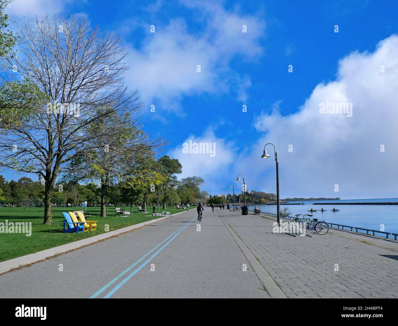 Recreational lake hi-res stock photography and images - Alamy