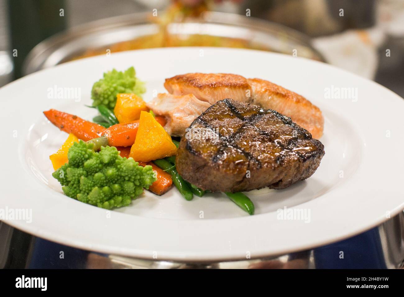 Salmon fillet dinner party hi-res stock photography and images - Alamy