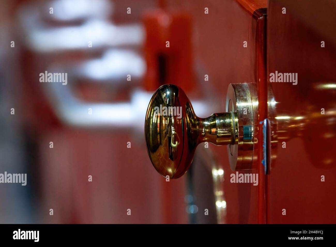 Open train door handle hi-res stock photography and images - Alamy