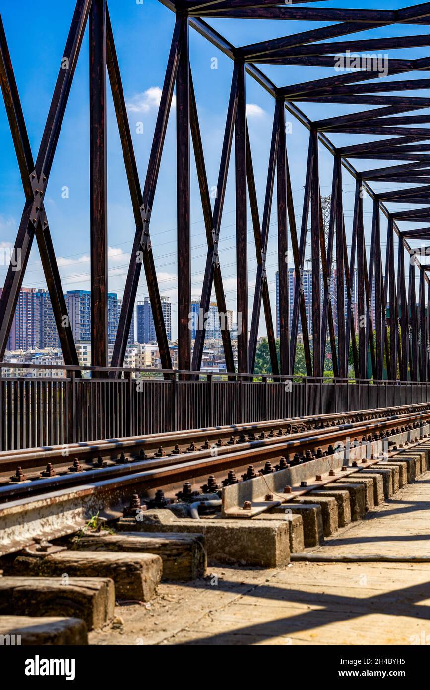 A railway bridge and railway tracks Stock Photo - Alamy