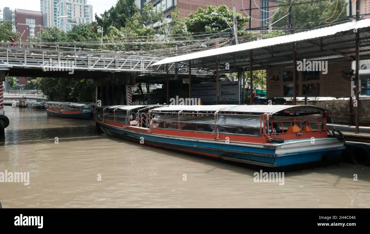 Canal Boats Along the Khlong Saen Saeb Bangkok Thailand Photos images ...