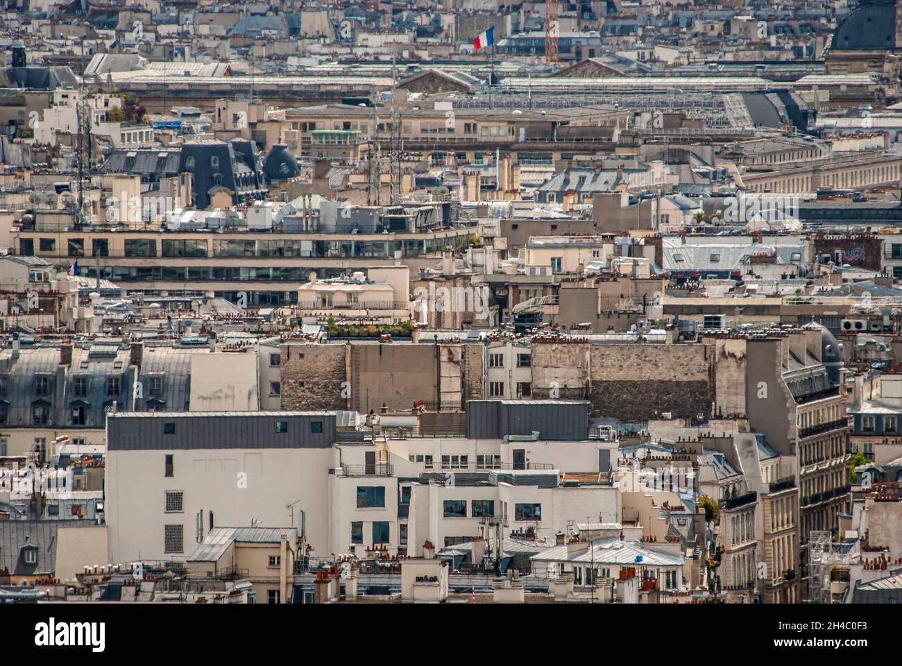 Parisian mansard roof hi-res stock photography and images - Alamy