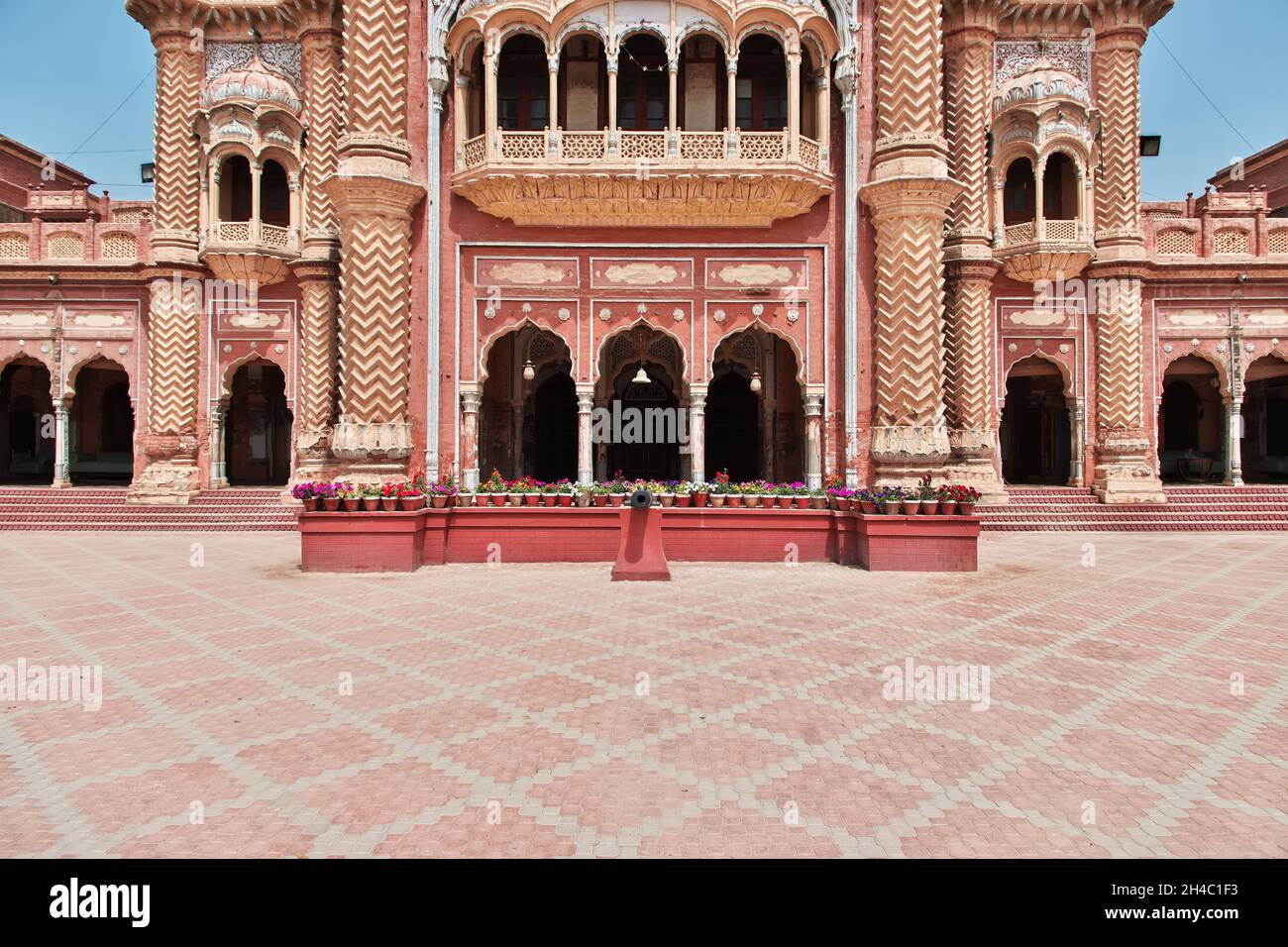 Faiz Mahal palace in Khairpur, Sindh, Pakistan Stock Photo - Alamy