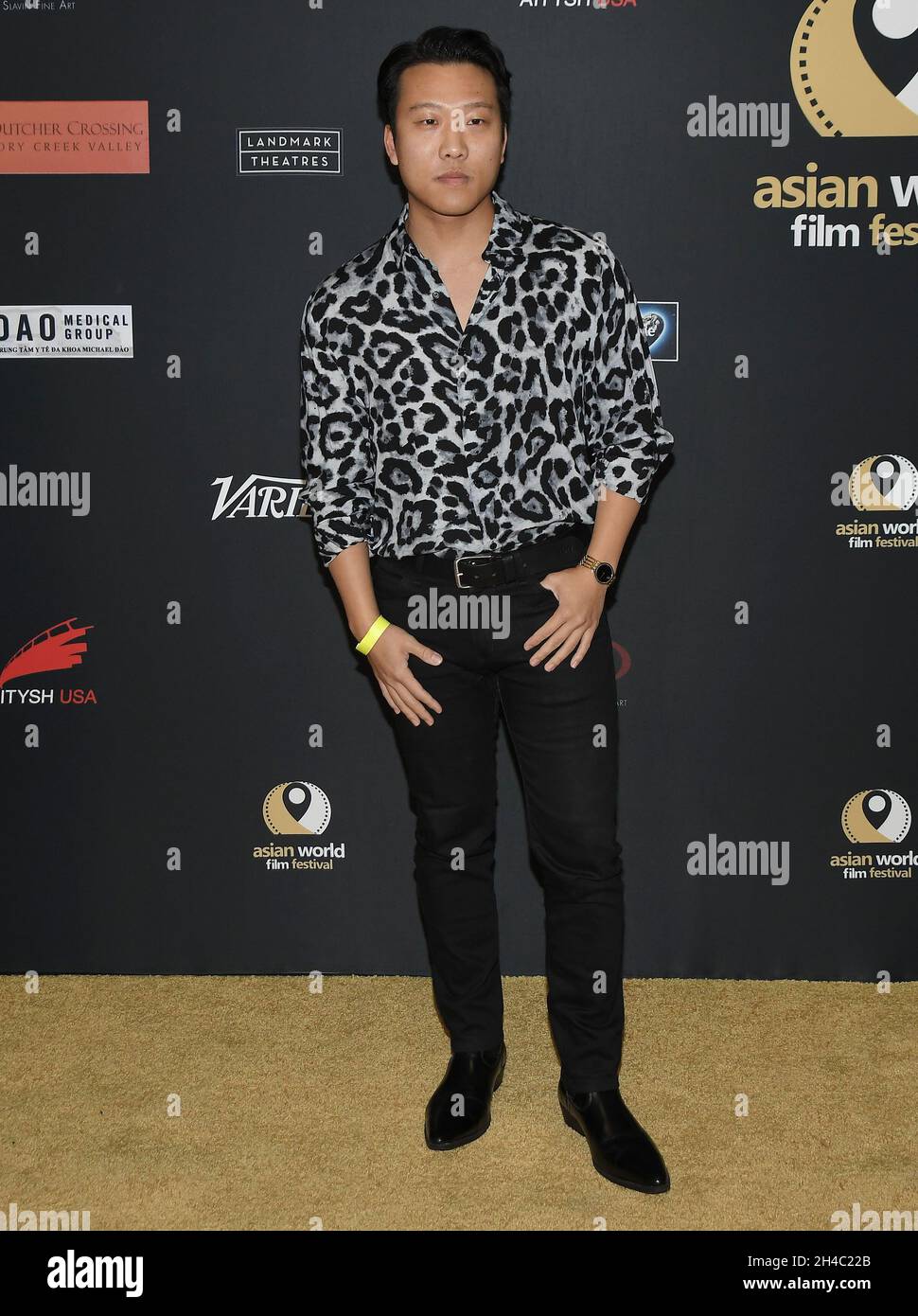 Los Angeles, USA. 01st Nov, 2021. Joon Lee arrives at the 2021 Asian ...