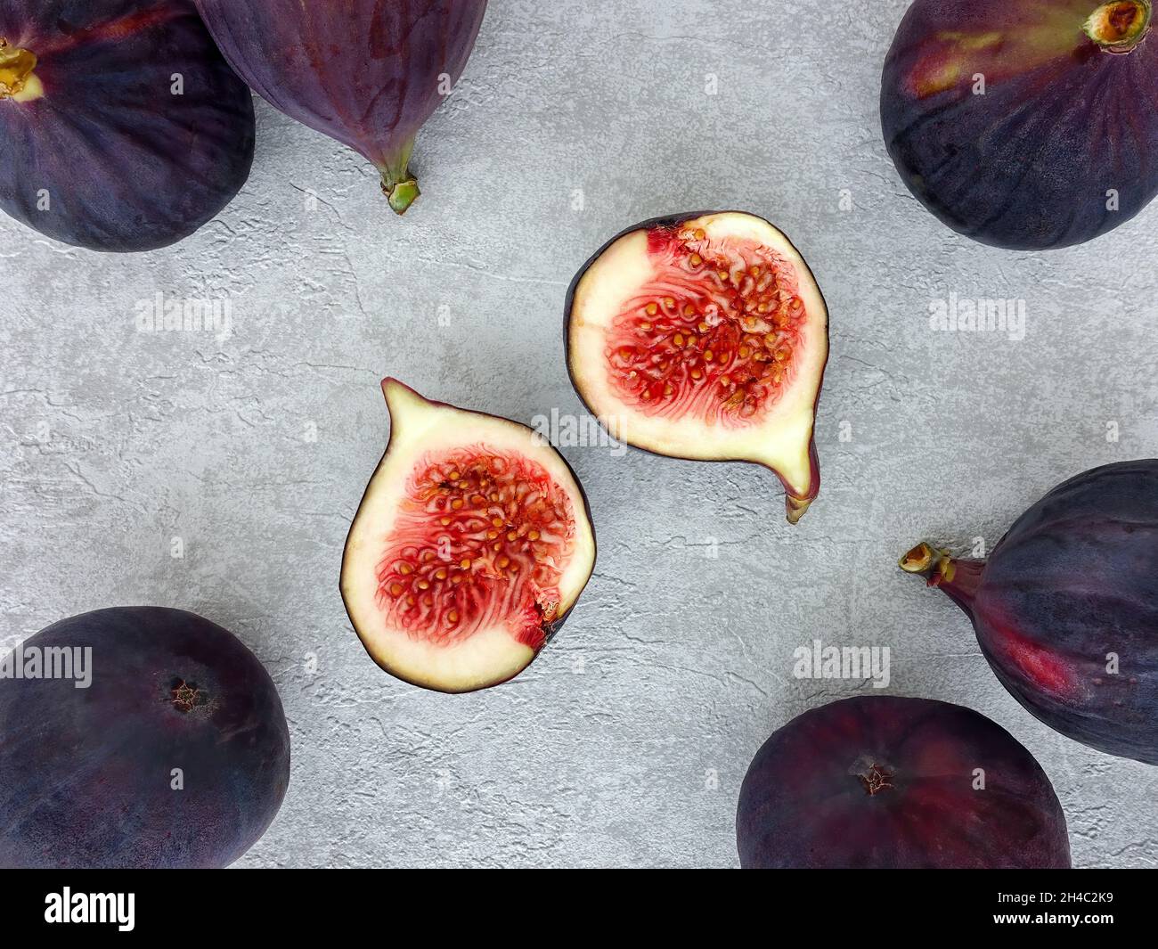 Whole and half figs hi-res stock photography and images - Alamy