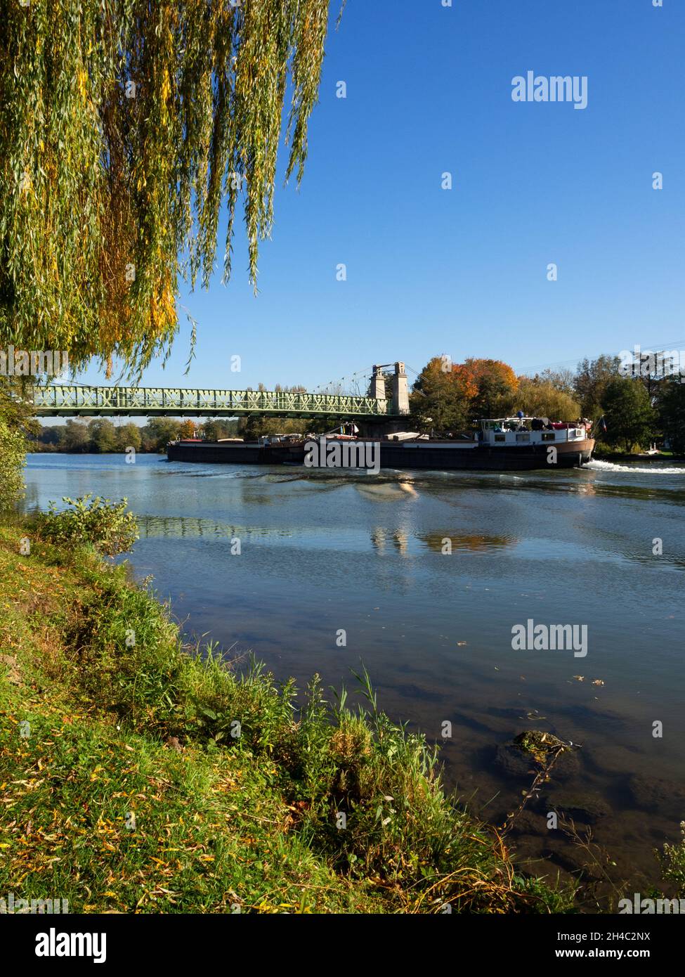 Oise france river hi-res stock photography and images - Alamy