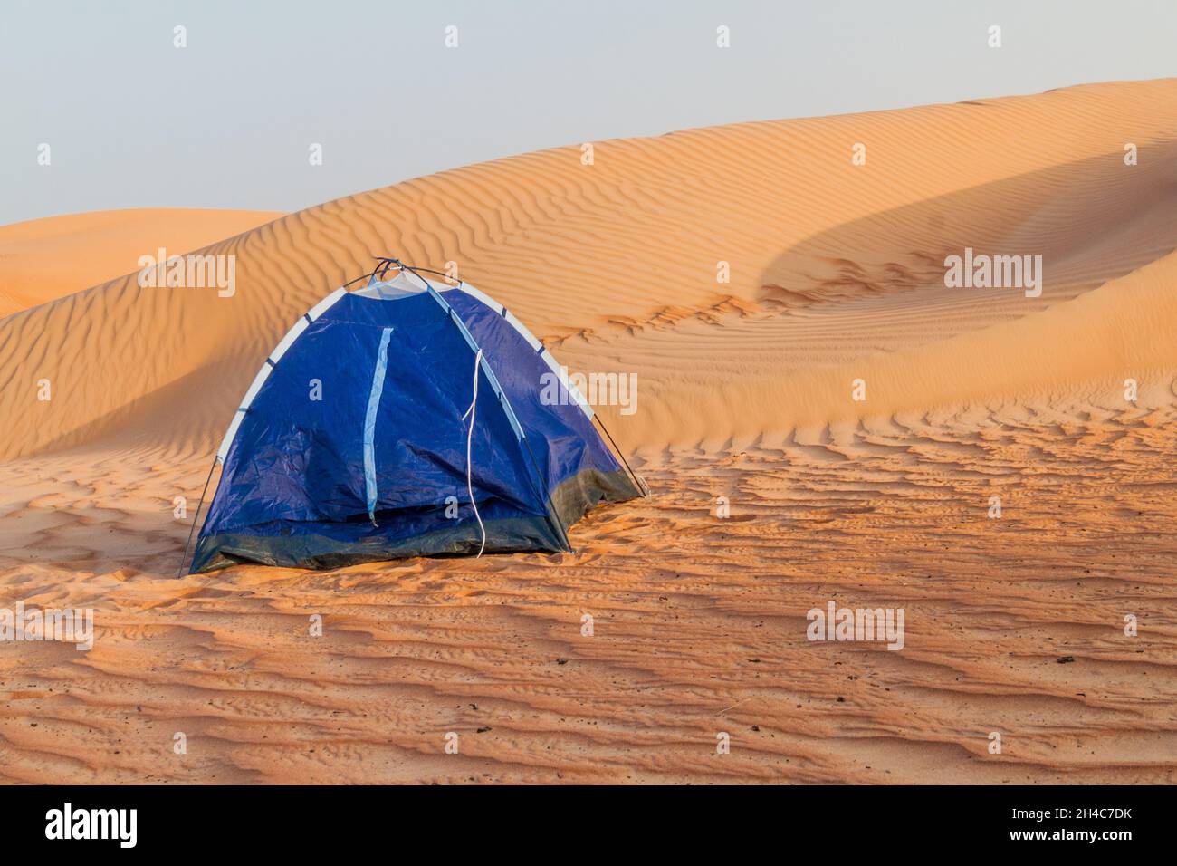 Tent in the dunes of Wahiba Sands Sharqiya Sands , Oman Stock Photo - Alamy
