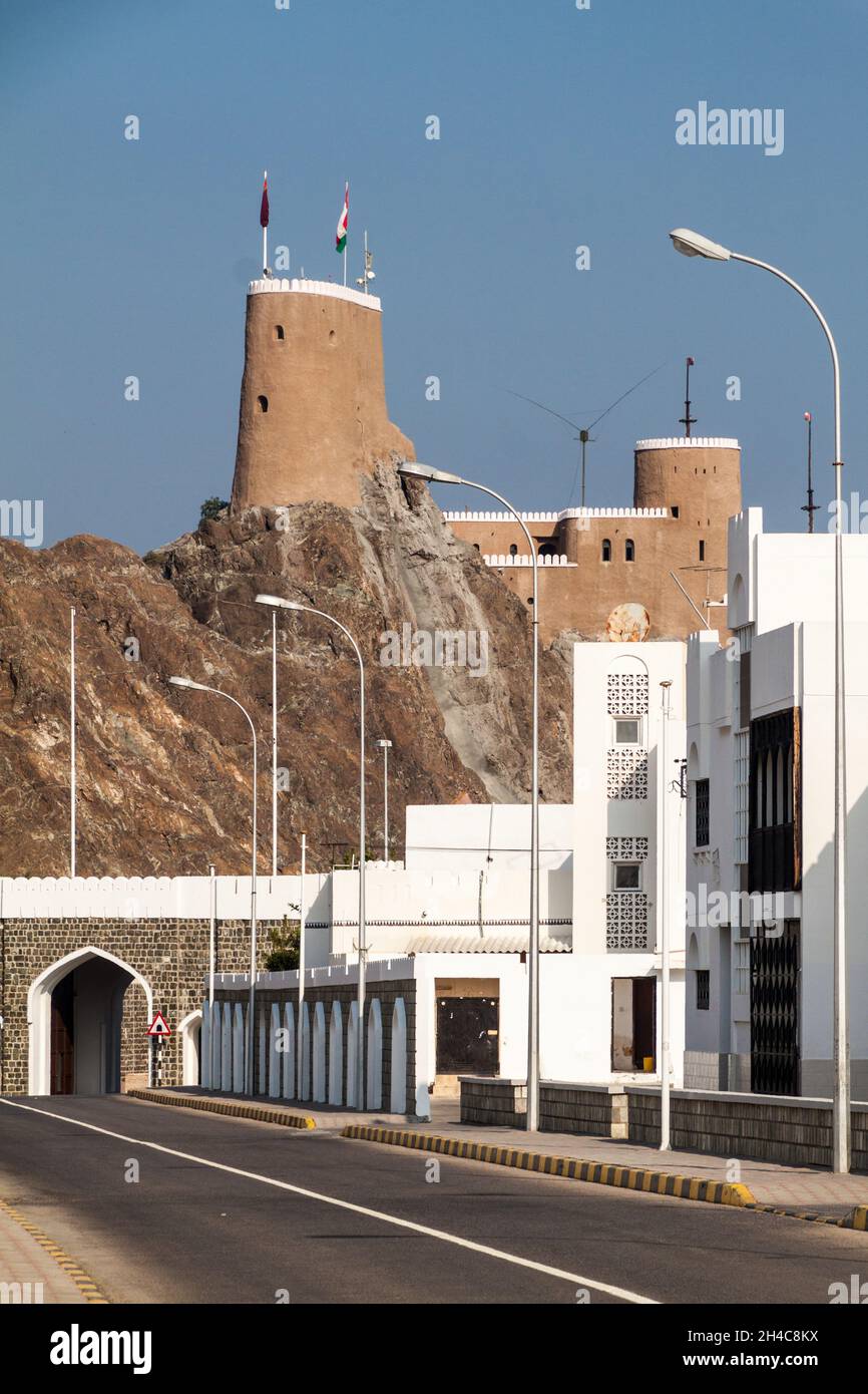 Buildings of Old Muscat and Al Mirani Fort, Oman Stock Photo - Alamy