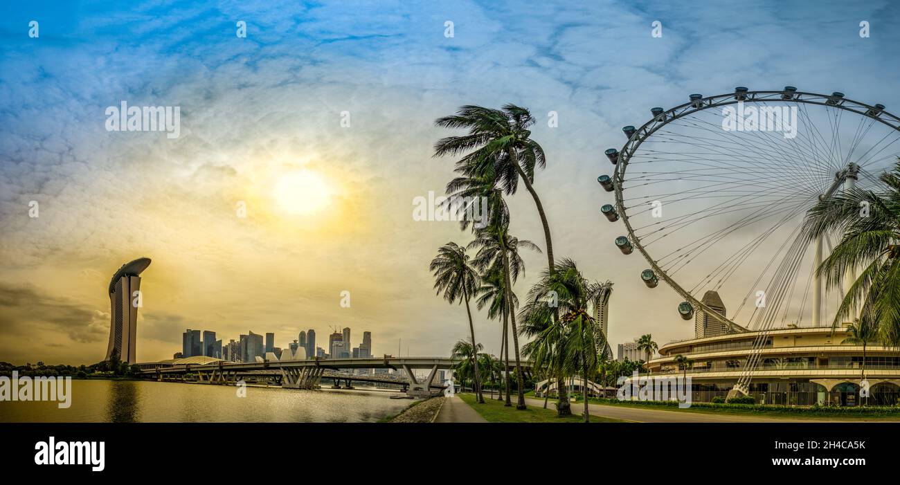 Sunset view from Singapore Flyer, with Marina Bay Sands, Benjamin ...