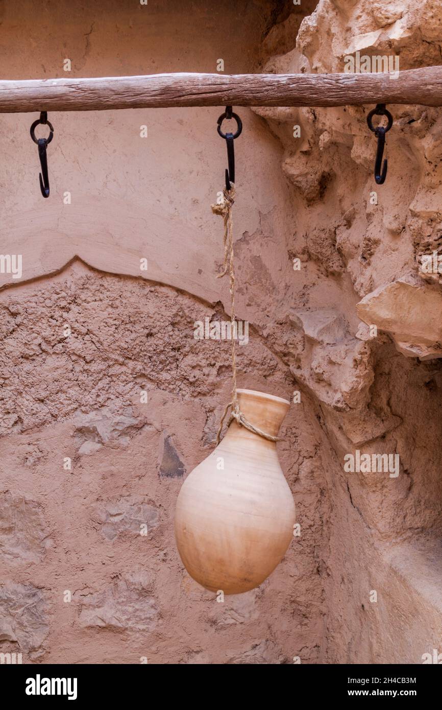 Clay water pot at Nizwa Fort, Oman Stock Photo - Alamy