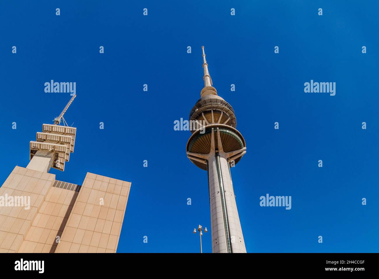 Kuwait liberation tower hi-res stock photography and images - Alamy