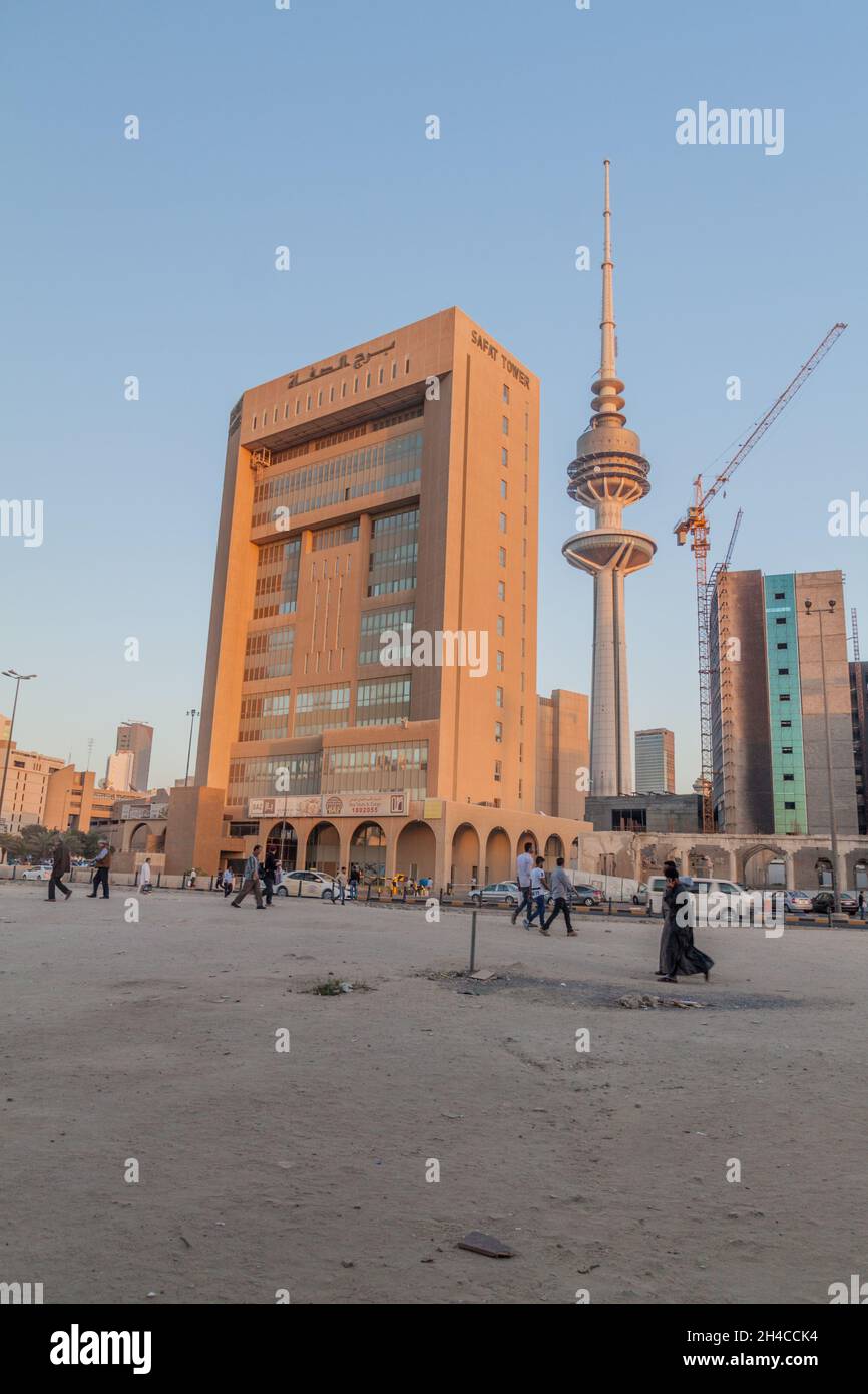 Kuwait liberation towers hi-res stock photography and images - Alamy
