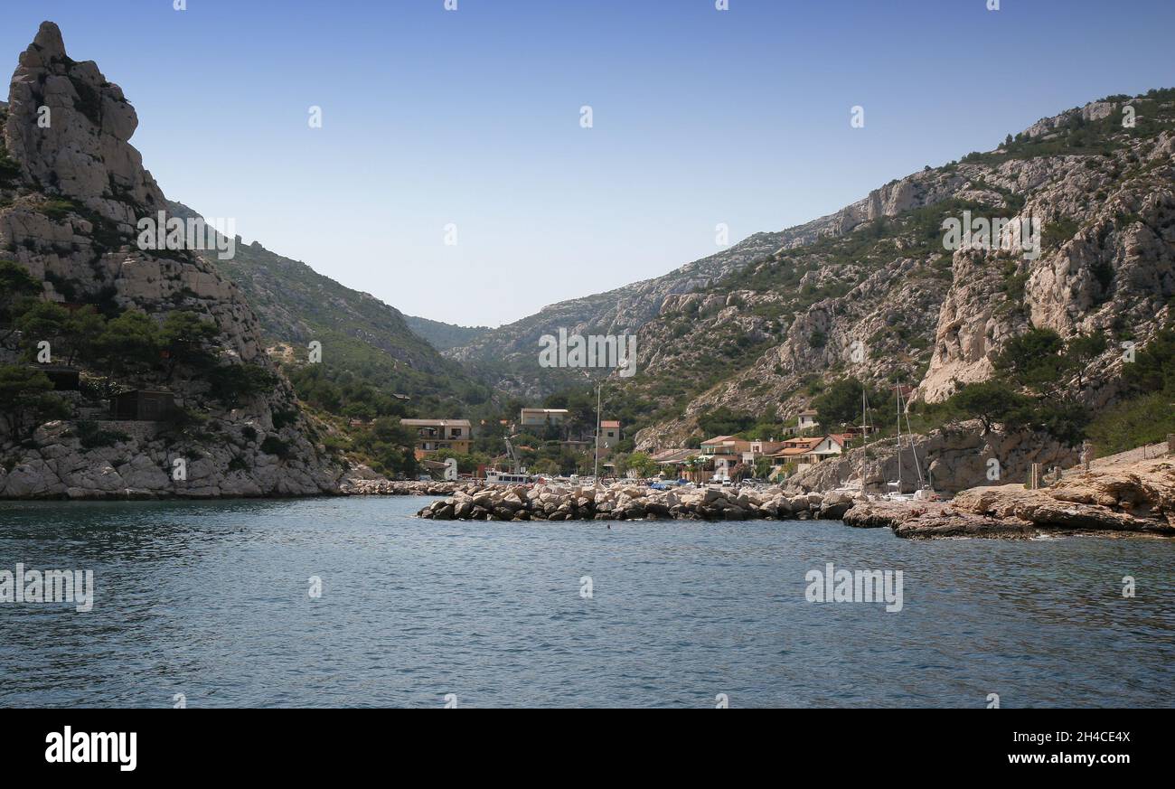 calanques cliffs of Cassis, near Marseille, france, french riviera ...