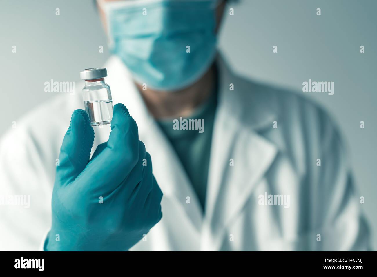 Vaccine lab coat hi-res stock photography and images - Alamy
